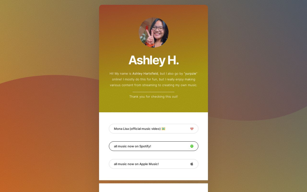 Ashley H. socials and links!